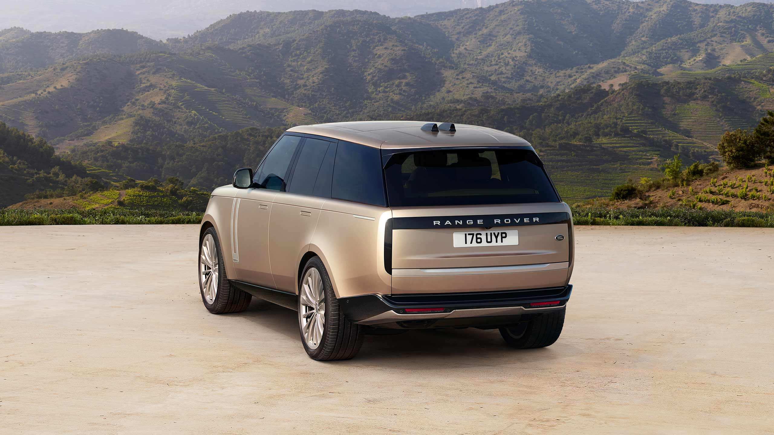 New Range Rover | Luxury Performance SUV | Land Rover