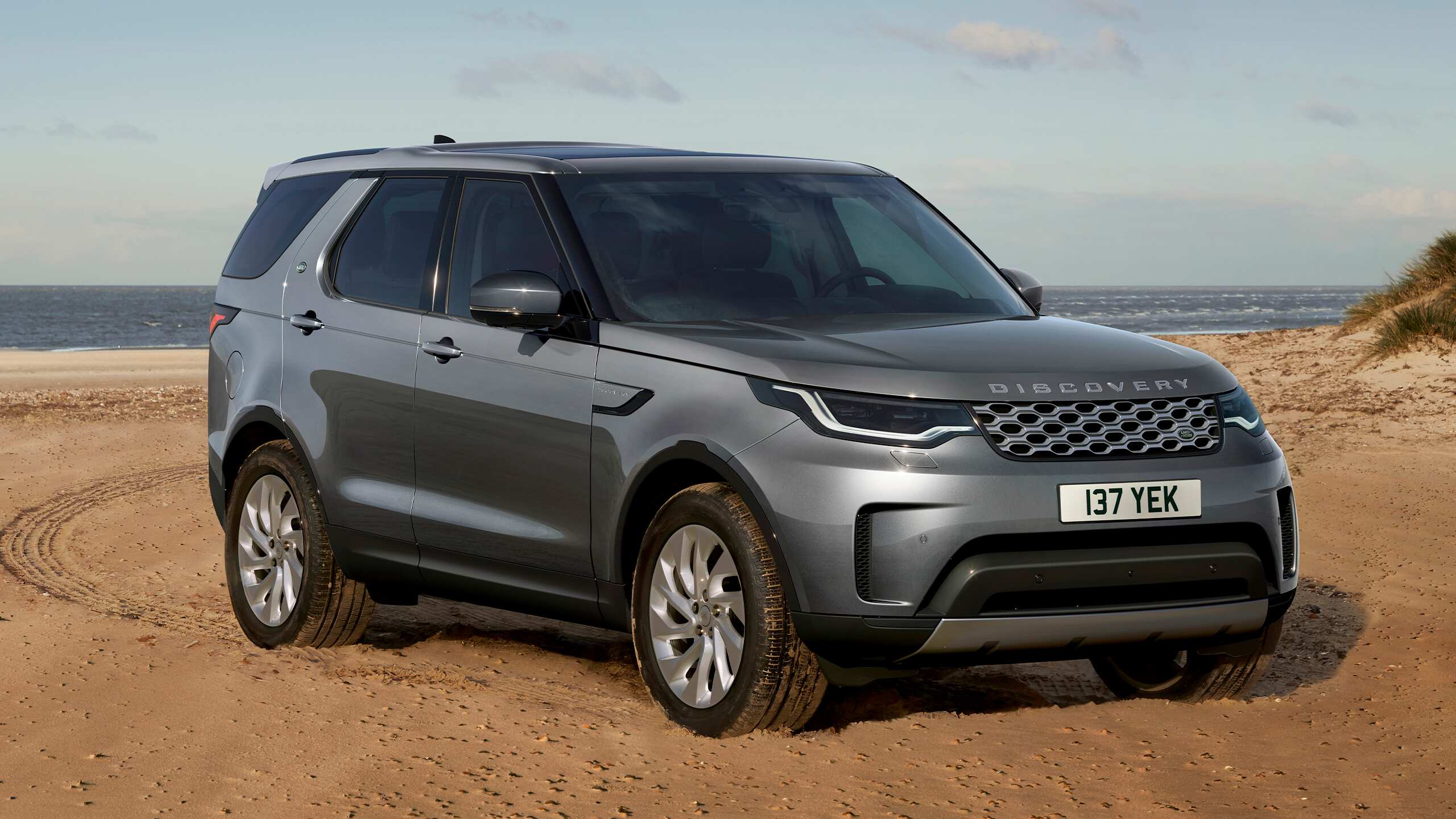 Discovery 2024 | Versatile, 7 seat Family SUV | Discovery