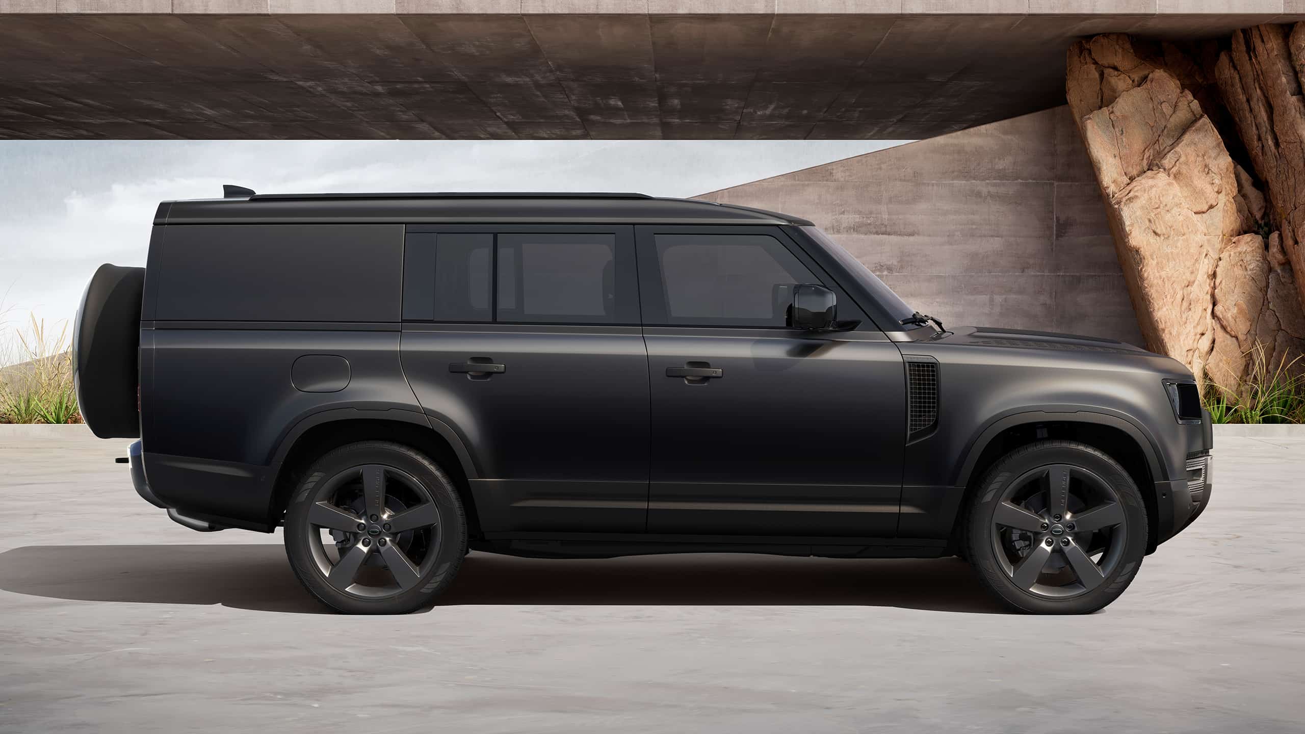 Explore Defender 130 Outbound 2025 | Defender