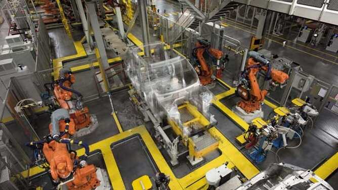 Guided Factory Tours - Land Rover Experience