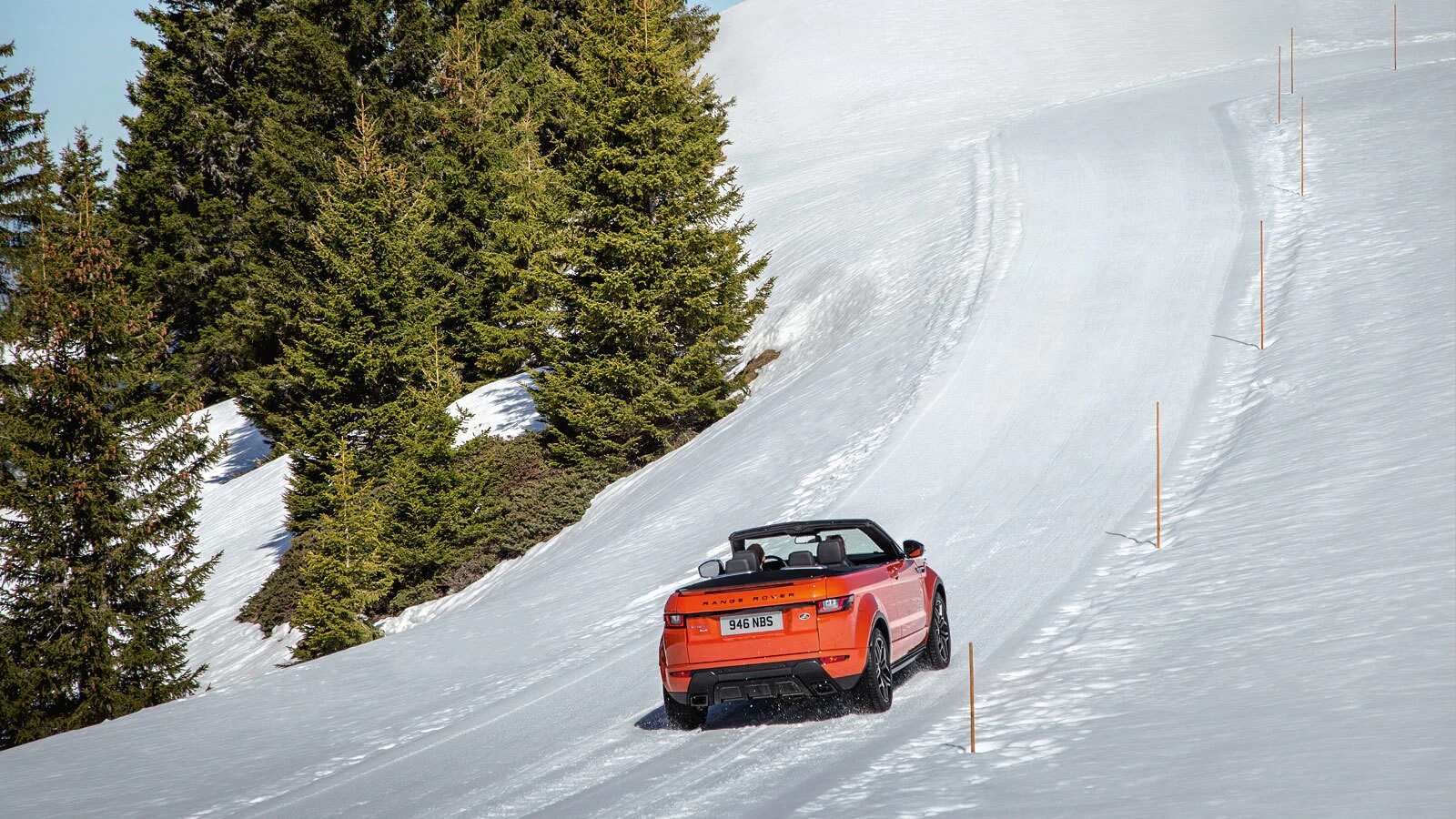 Winter Driving - How To Tackle Snow and Ice | Land Rover USA