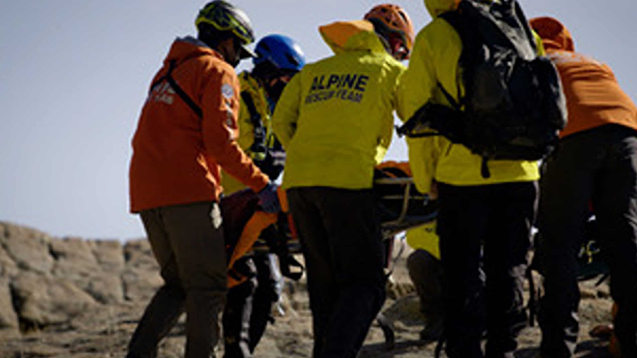 Defender Service Honorees Award | Defender Service Awards | Land Rover USA