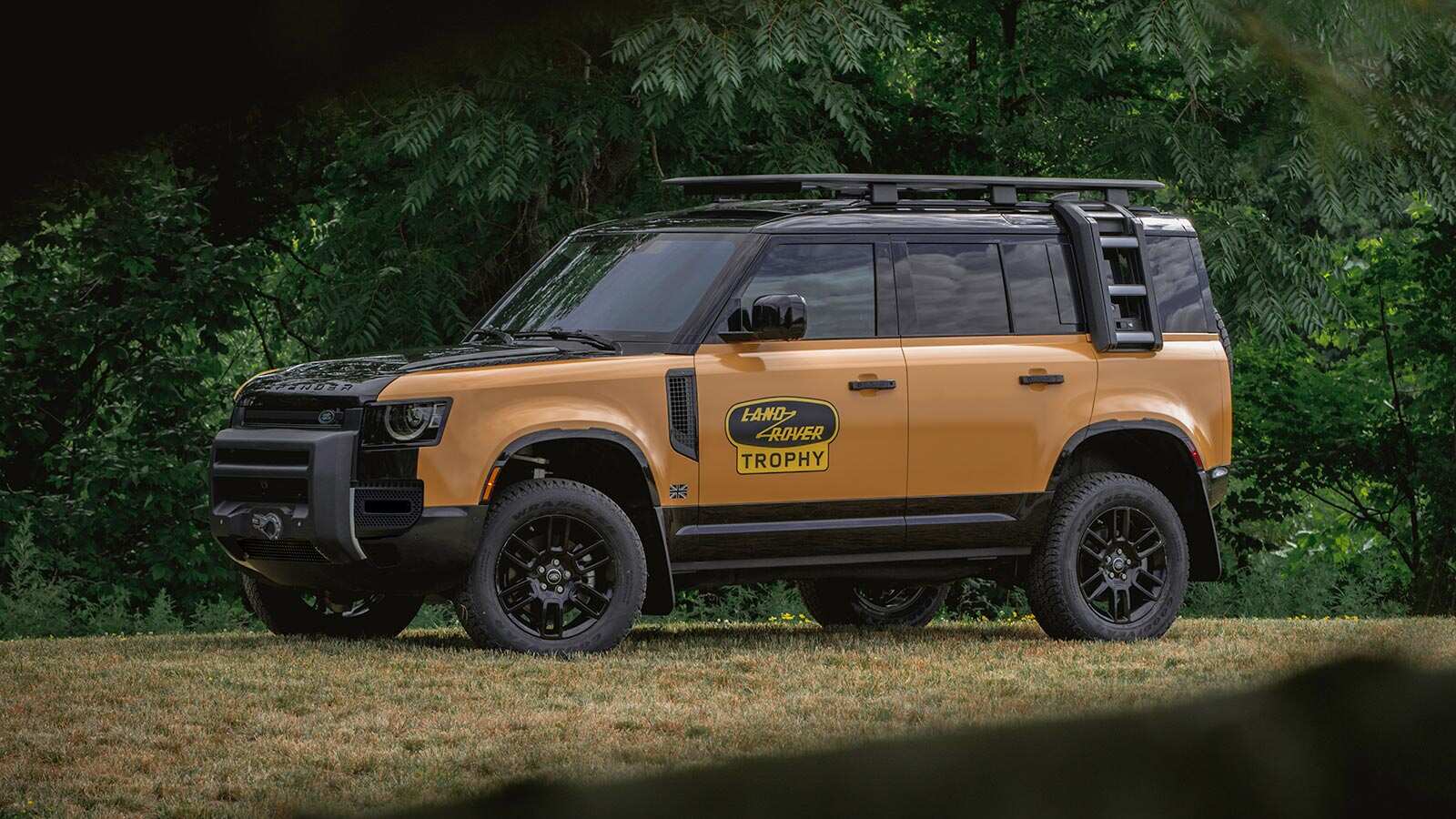 Defender Trophy Edition Image Gallery | Land Rover USA
